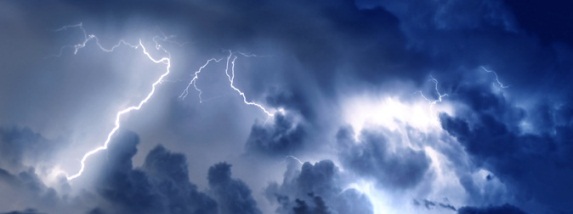 storm tempete orage mer éclairs grande - RiskInsight